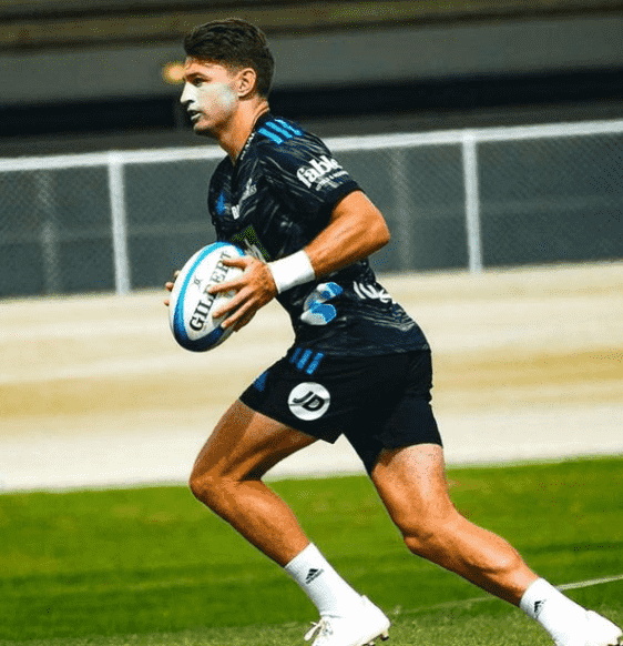 Are Scott Barrett And Beauden Barrett Related? Brother Age Difference ...