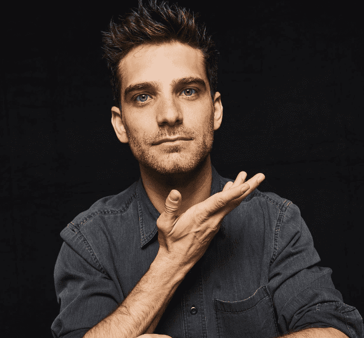 Is The One Piece Live Action Buggy Jeff Ward Gay or not?