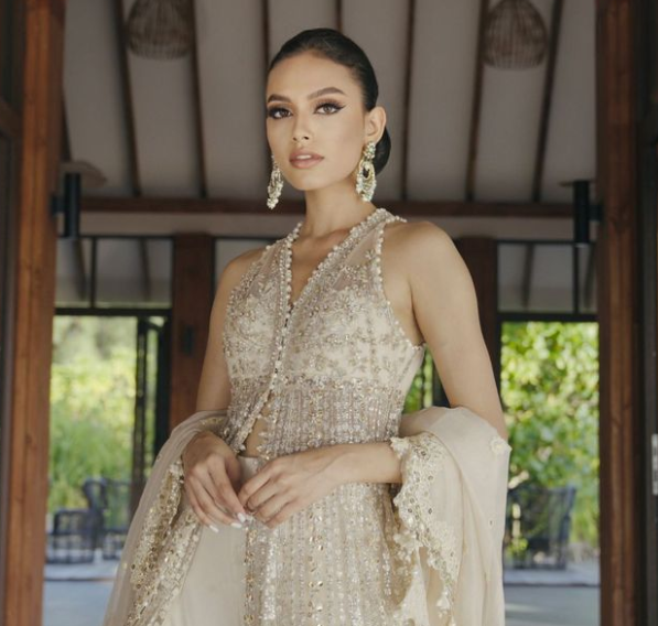 Who Are Erica Robin Parents? Meet His Father Marian Robin And Mother ...