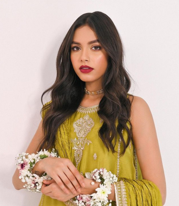 Who Are Erica Robin Parents? Meet His Father Marian Robin And Mother ...