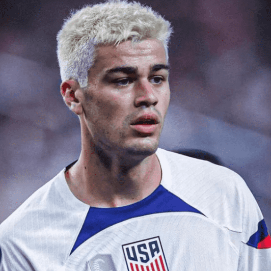 Who Are Giovanni Reyna Parents? Ethnicity, Origin, Career, Promotion ...