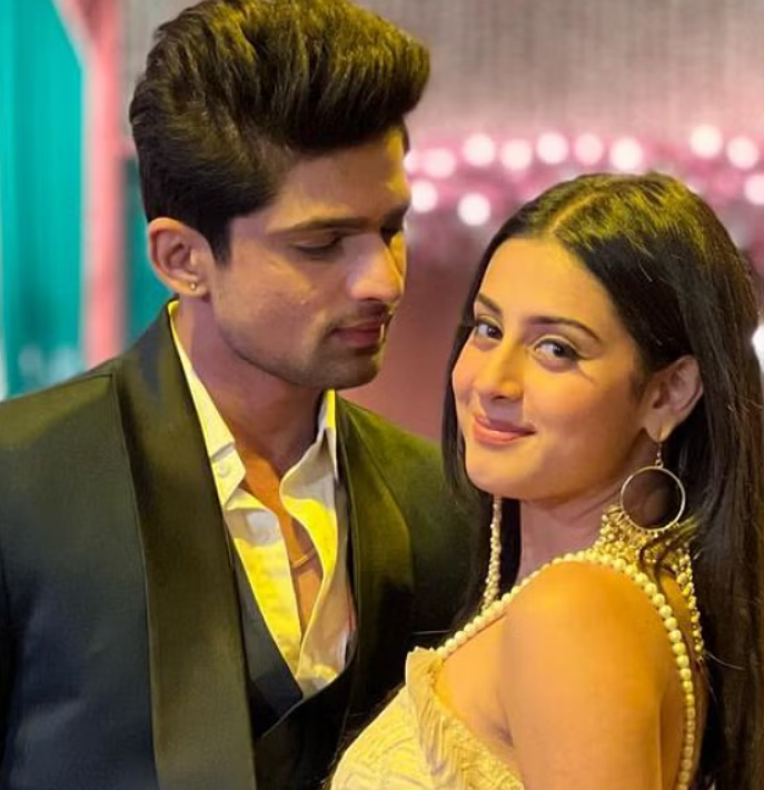 Controversy Strikes: Isha Malviya and Abhishek Kumar Scandal and Fight ...