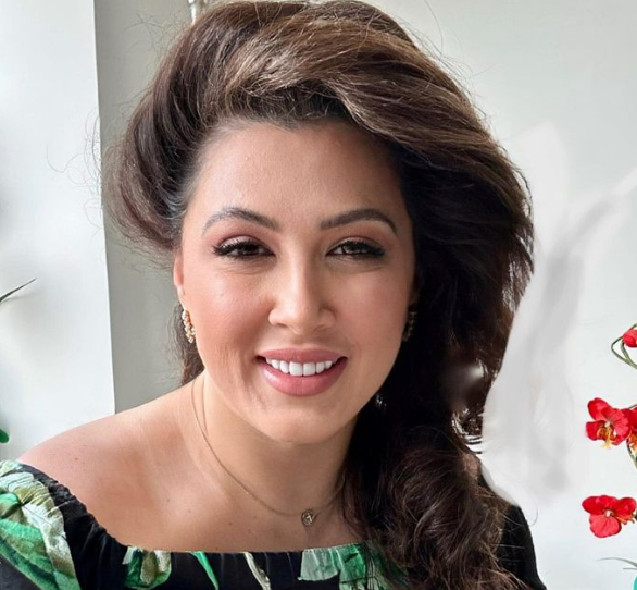 Meeting Janette Nesheiwat Siblings: Daniel (Brother) and Dina Nesheiwat ...