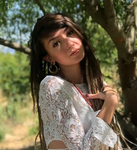 What Was the Issue with Shani Louk Teeth? Did She Use Braces or Whitening?