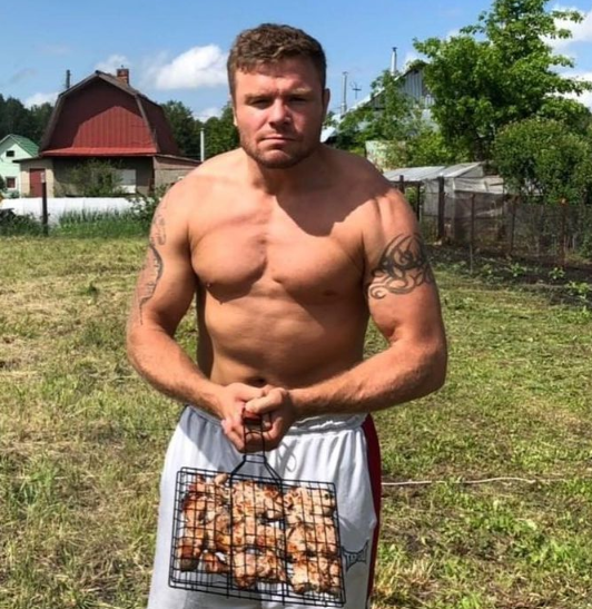 Anatoly Malykhin's: Martial Art Career, Wife, Children, Net Worth ...