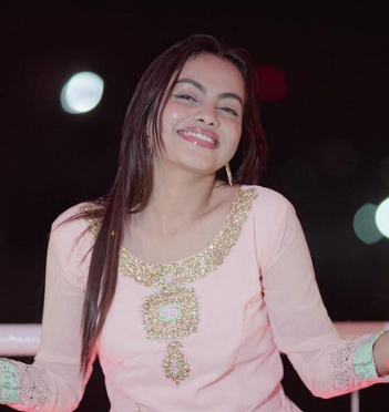 Beauty Khan: Viral Photos and Videos, Relationship, Family, Stardom ...