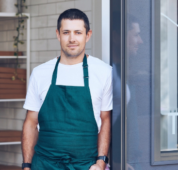 Gareth Whitton's Age and Wikipedia Revelations