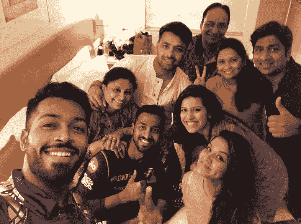 Hardik Pandya Transfer from Gujarat Titans - Mumbai Indians Price Tag ...
