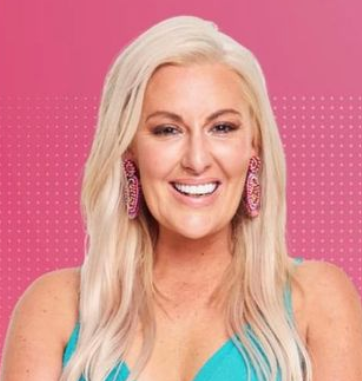 Jess Eva (Australian TV Star): Video Went Viral, Controversy, Career ...