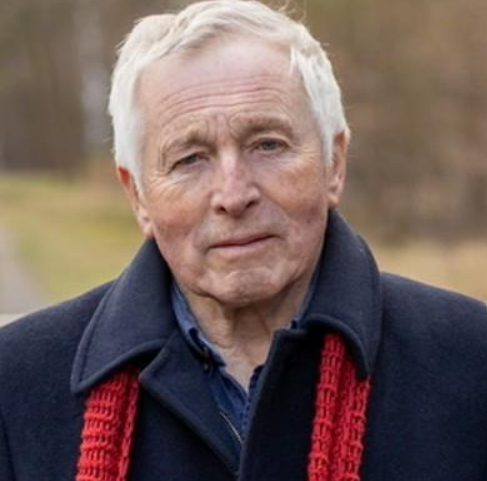 Meet Jonathan Dimbleby Wife Jessica Ray, Daughters Daisy And Gwendolen ...
