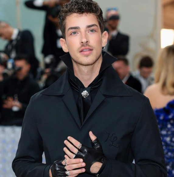 Manu Rios: Viral Photo and Video Scandal, Biography, Age, Parents ...