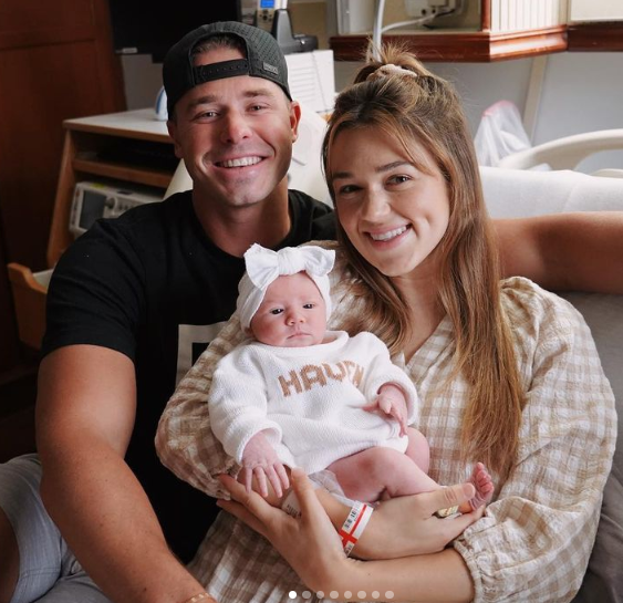 Sadie Robertson's Daughter's: Health And Illness, Her Husband And Sadie ...