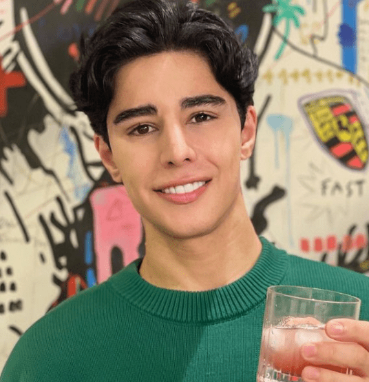 What Is Omid Scobie's Ethnicity? Nationality, Bio, Age, Height, Weight ...