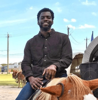 Who Is Stephen Satterfield Wife? Net Worth 2023, Height, Weight and More