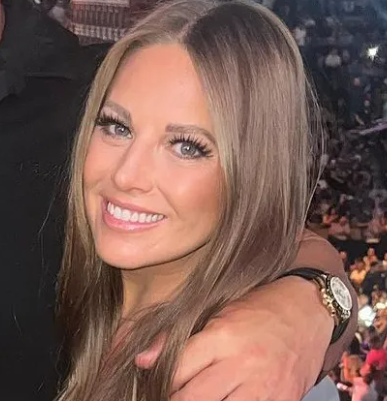 Tiffany Gomas: Who Is She? Airplane Viral Video, Controversy And More ...