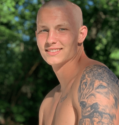 Tyson Bagent: What Happened To His Hair? New Hairstyle, Career, Awards ...