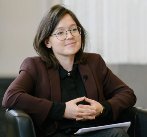 Anne Hahing's: Age, Wiki, Partner, Family, Net Worth, Career And More