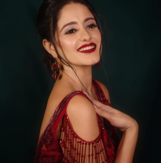 Ayesha Singh Biography: Age, Career, Family, And More