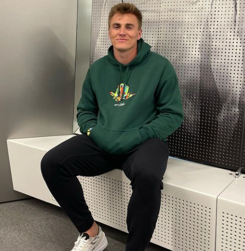 Unveiling the Charismatic Lives of Bo Nix's Sisters, Emma Grace Davis ...