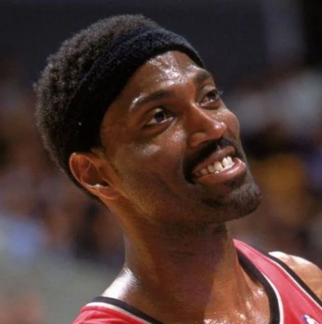 Who Is Former NBA Player Dale Davis Wife? Marital Status & Son ...