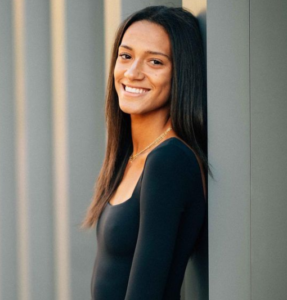 Meet Harper Murray Sister Kendall Murray: Wikipedia, Age And Parents ...