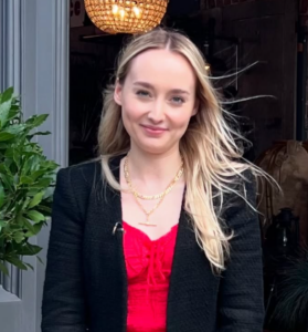 Hettie Jago: Auctioneer, Antique Expert & TV Star