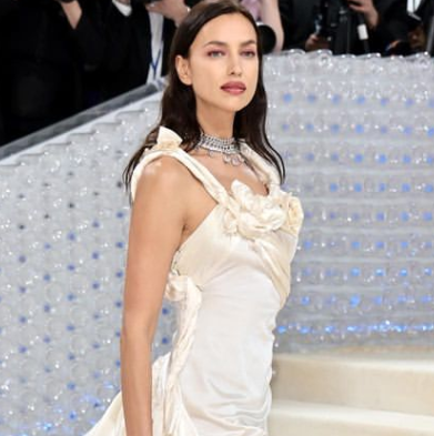 Irina Shayk (Model): Weight Loss Transformation, Diet Plans And Workout ...