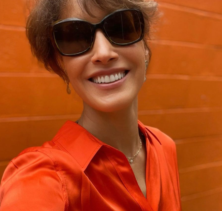 Meet Jennifer Beals Siblings: Gregory Beals And Bobby Beals, Parents ...