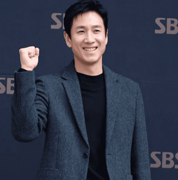 How Lee Sun Kyun's Parents Shaped the Star Actor's Destiny