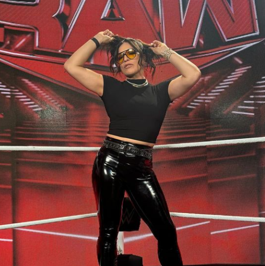 Raquel Rodriguez: Parents And Nationality, Husband Braun Strowman ...