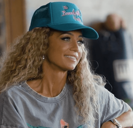 Who Is Kate Abdo? Career, Personal Life, Family, Parents, Siblings ...