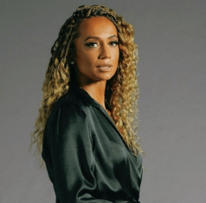 Who Is Kate Abdo? Career, Personal Life, Family, Parents, Siblings ...