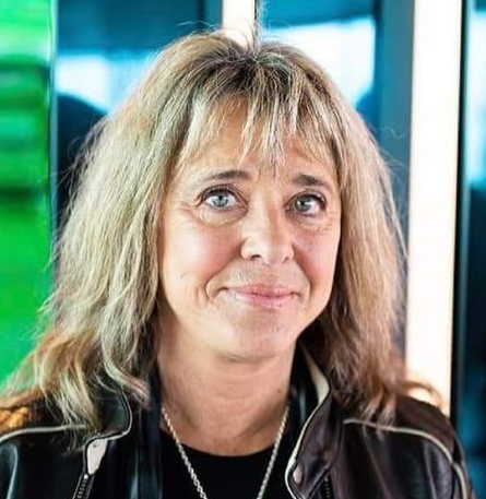 What Happened To Suzi Quatro? Scandal Explored, Career, Personal Life ...