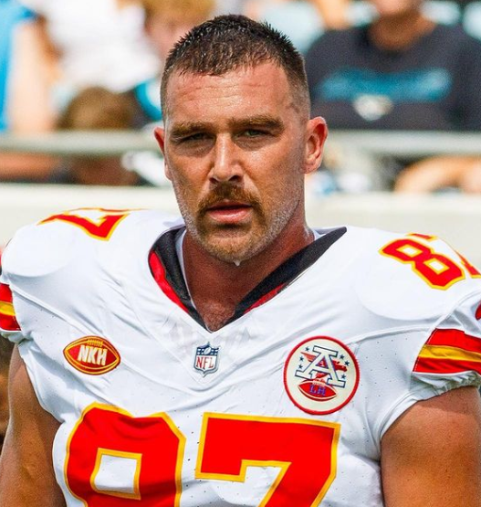 Travis Kelce: Teeth Surgery, Before and After Photos And Injuries And ...