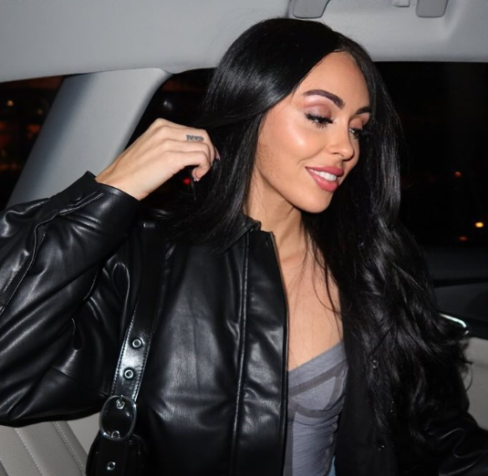 The Bachelor: Allison Hollingers Wikipedia, Age And Fun Facts From 'The ...