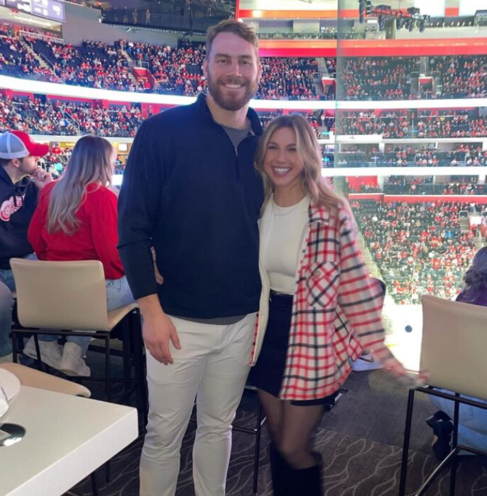 Carley Johnston And Brock Wright's Dating Life, Parents, Siblings, Bio ...