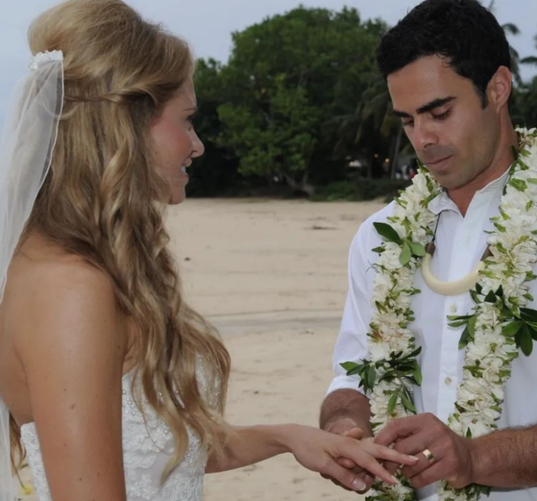 Deanne Berry: Wiki, Age, Career, Partner, Family And More