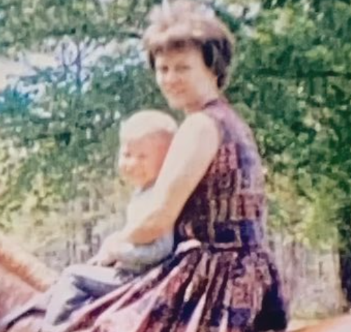 What Happened To Elizabeth Sennett ? Wikipedia, Bio, Murder Case ...