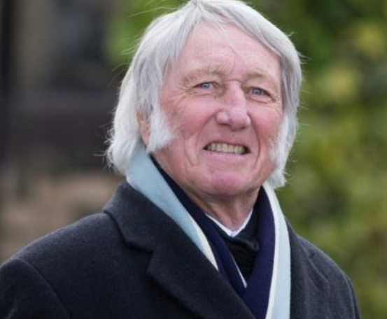 Who Is Scilla Williams, JPR Williams' Wife? Delve into Her Fascinating ...