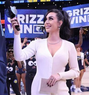 What Is Marital Status Of Reporter KJ Wright? Husband, Married Life Or ...