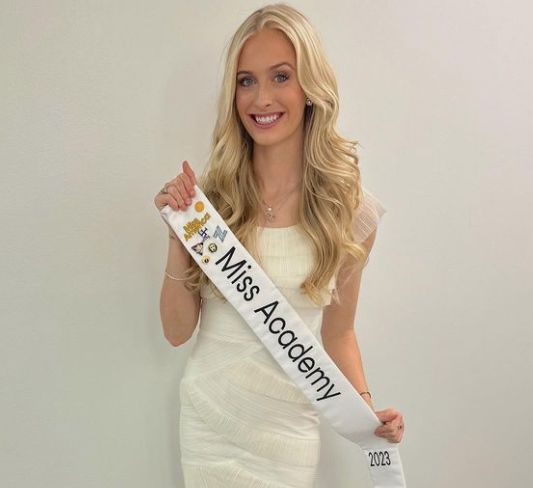 Miss America Madison Marsh's Brother and Sister Heidi - A Wikipedia ...