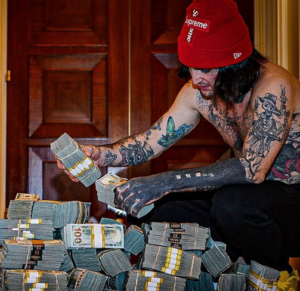 How Many Tattoo Does Hustlers Gamblers And Crooks Mikki Have? Mase ...