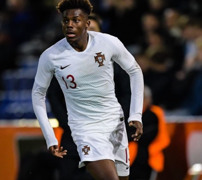 Nottingham Forest's Nuno Tavares and the Viral Dog Video That Broke the ...