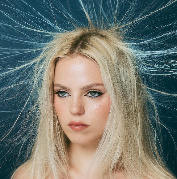 Reneé Rapp's Sexual Orientation: Lesbian Or Bisexual? Relationship ...