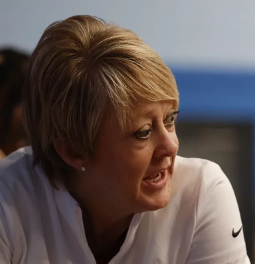 Kristy Curry (Basketball Coach): Husband Kelly Curry, Bio, Family ...