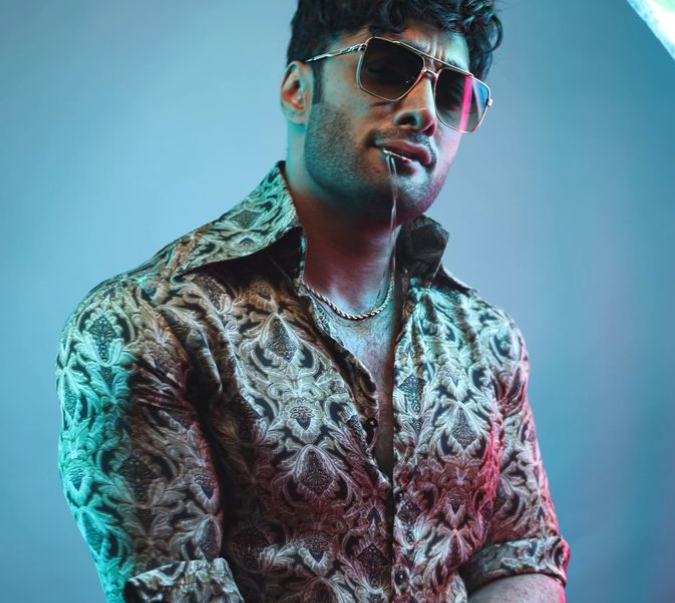 Umair Jaswal Bio, Age, Career, Family And More