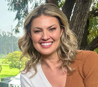 Who Is Amanda Renner? Sports Journalist Weight Loss Journey, Career ...