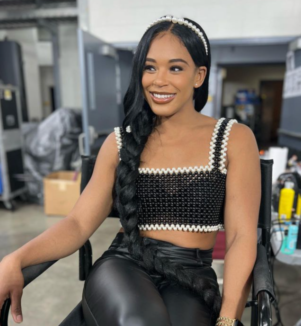 Is Bianca Belair Expecting In 2024? Baby Bump And Weight Gain Rumors ...