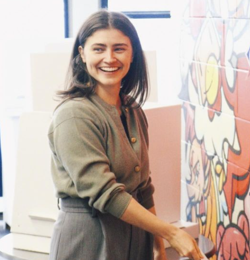 Meet Chloe Swarbrick: Father Paul And Mother, Net Worth, Income Sources ...