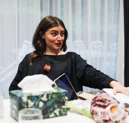 Meet Chloe Swarbrick: Father Paul And Mother, Net Worth, Income Sources ...